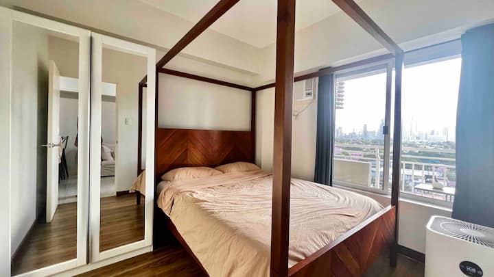 Beautiful Rockwell 2br W/ Big Balcony And Netflix! - Pásay