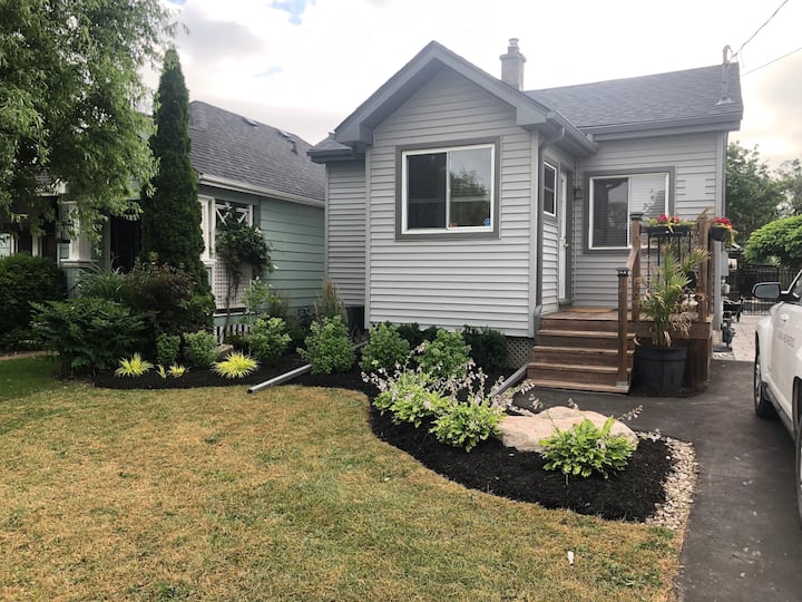 Homegrown Getaways - Welland