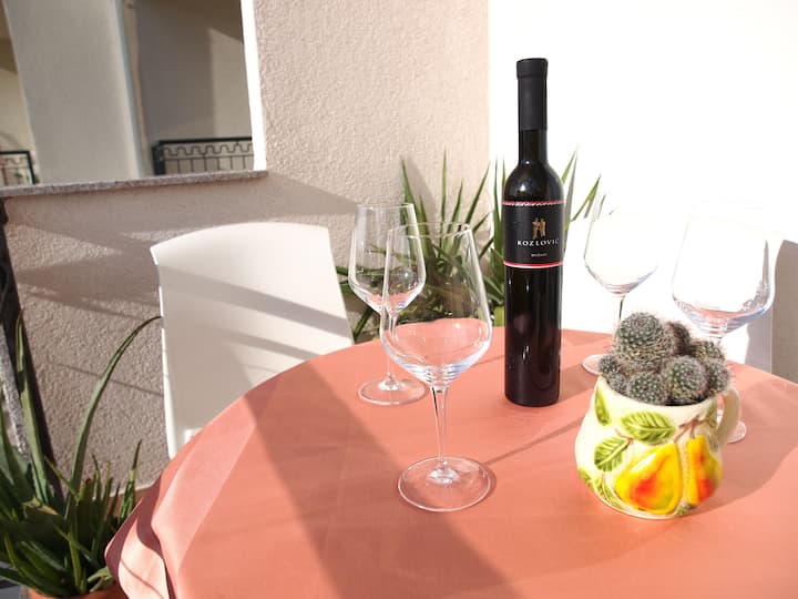 Big Mama - Baška Voda