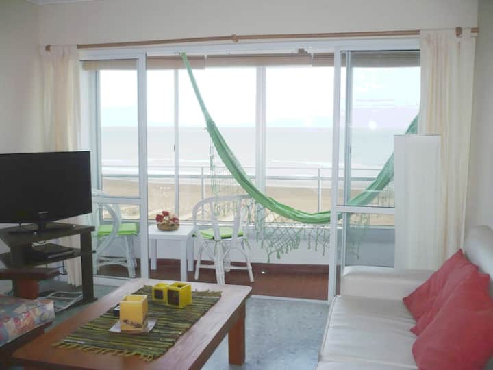 Departamento C/ Balcón Frente Al Mar 3 Dormitorios - Necochea