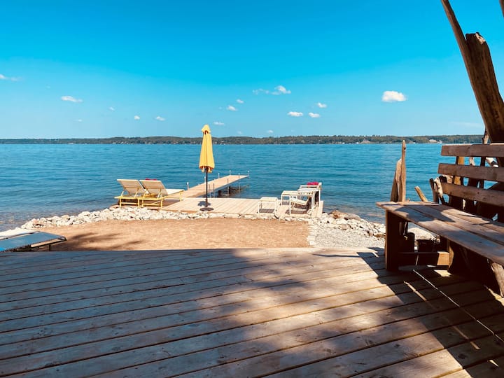 Waterfront Cottage | 1hr From Toronto - Barrie