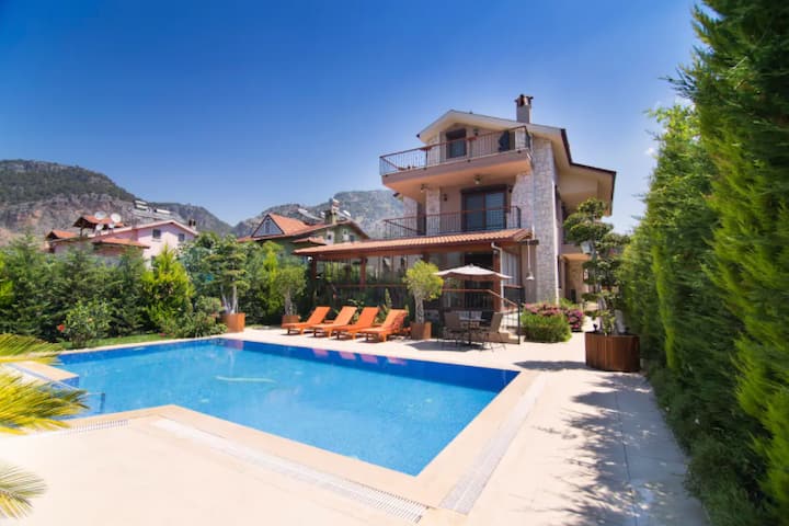 Super Luxury Best Location Villa. Stay With Style - Göcek