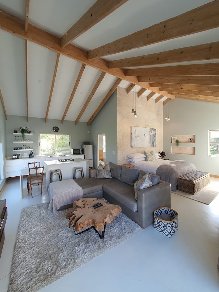 Driftwood Coastal Cottage - Dolphin Coast