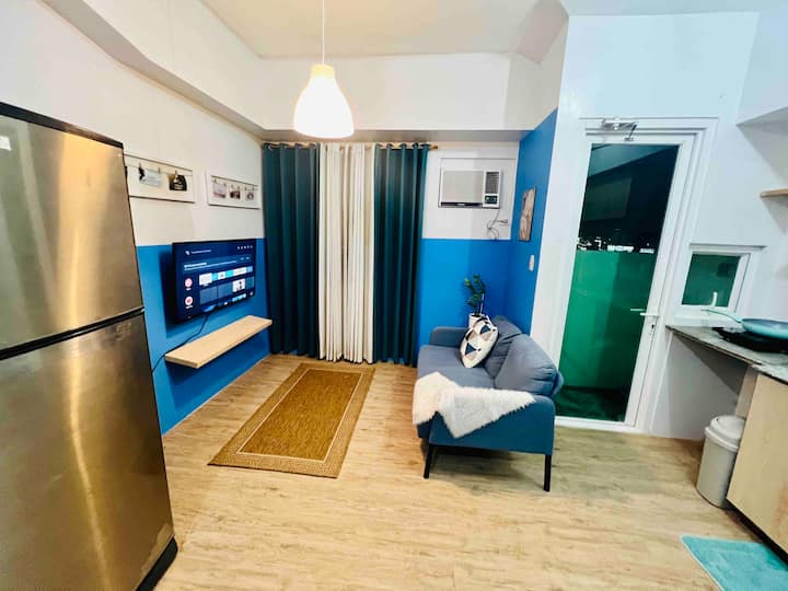 Cozy Place Anuva Residences Free Pool Access - Muntinlupa