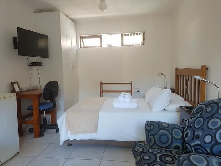 Melkbosch Guesthouse - Dolphin - Le Cap