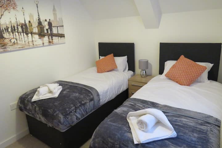 Hamilton Apartment - Doncaster