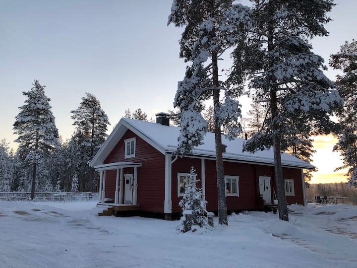 Hirvikari, A  Beautiful Villa In Rovaniemi - Rovaniemi