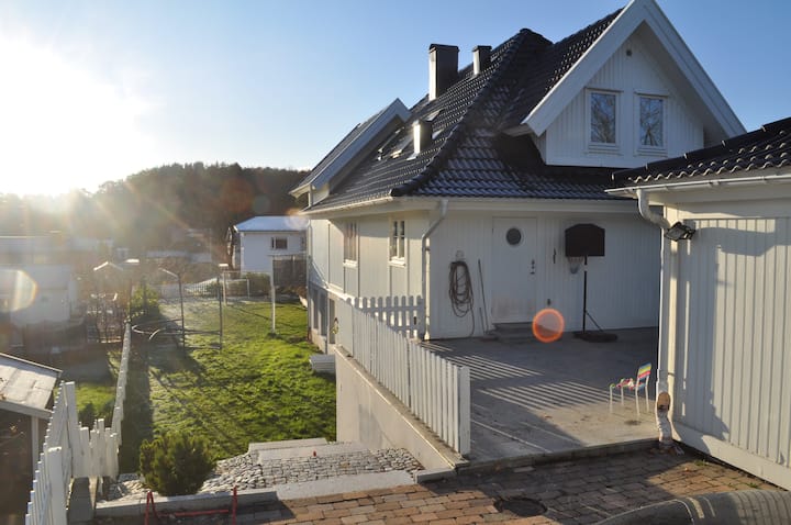 Charming Two Bedroom Apartment With Spa And Sauna - Gotemburgo