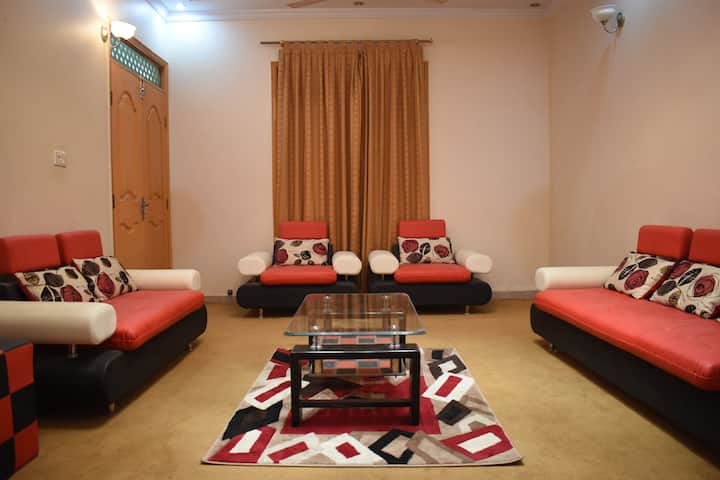 Luxurious & Clean Guest Suite - Karachi
