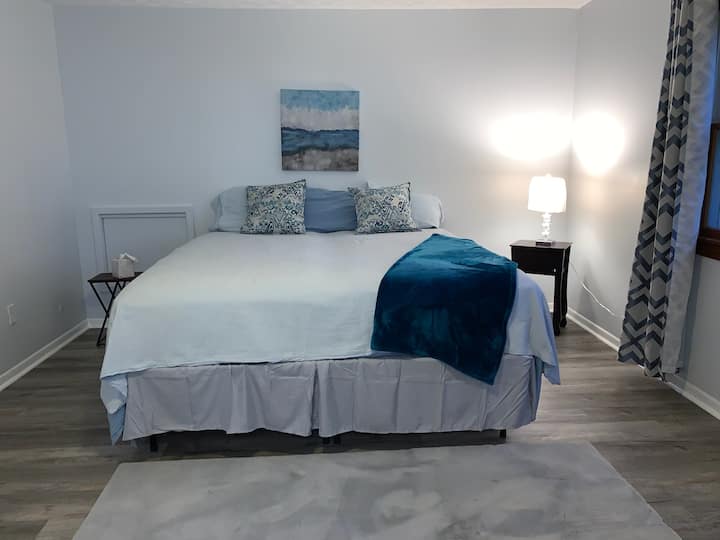 Pristine Clean And Sanitized, 4beds, 3 Bath Home - Polaris, OH