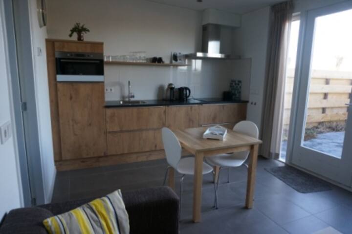 Luxe 2 Pers. Vakantiewoning Vlakbij Dorp En Zee - Breezand