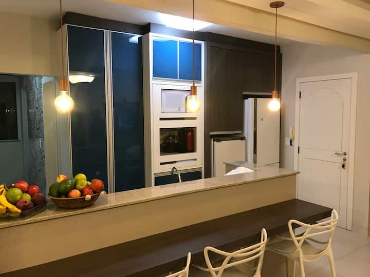 Cobertura Ampla (Com Elevador) Laguna Sc. - Laguna