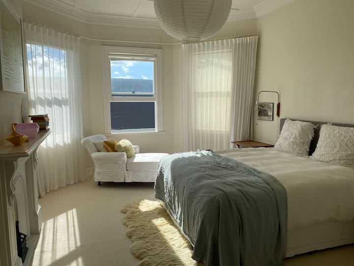*Springspecial*
Gorgeous Serene Room
No Clean Fee - Auckland