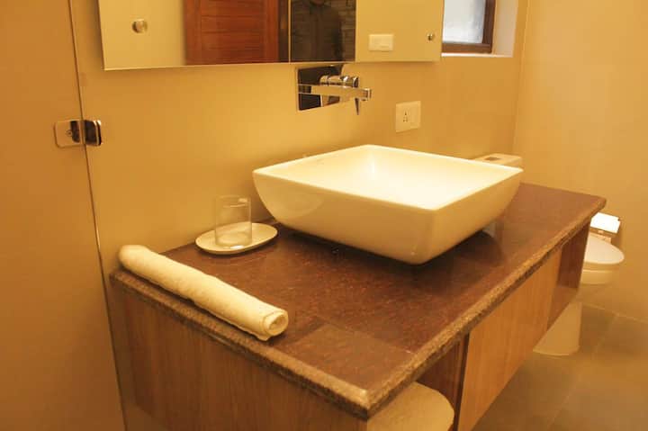 Kasaar Jungle Resort- Kasaar Devi Almora - Almora