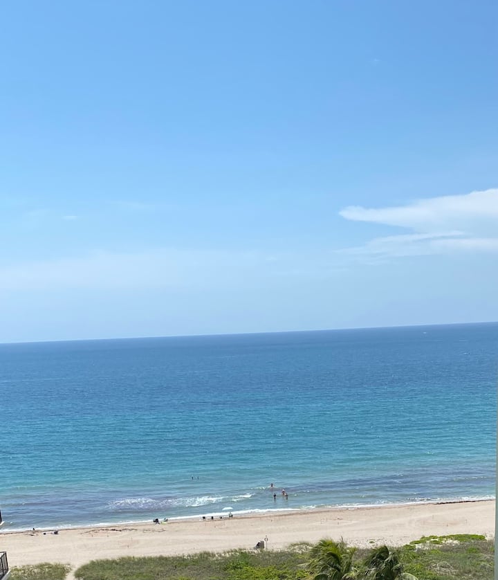 Direct Ocean View And Access Resort Style Condo - Pompano Beach, FL