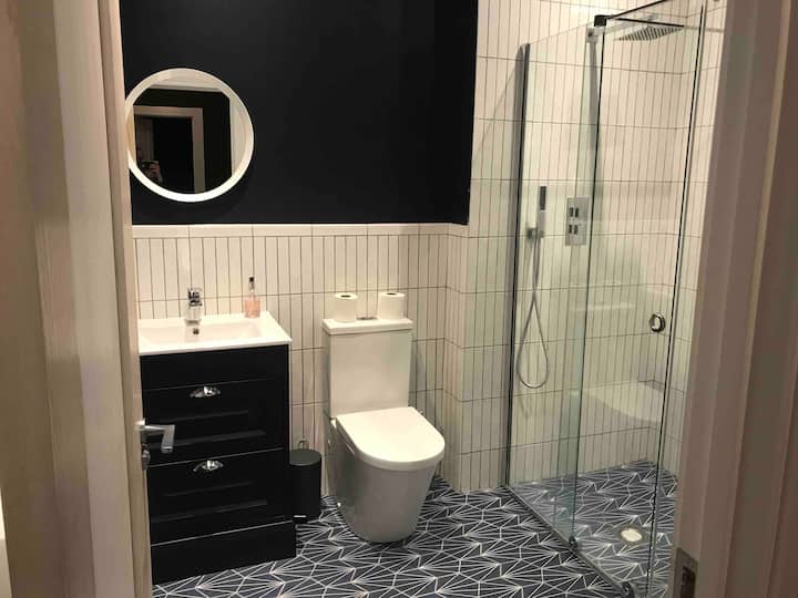 Double Room In A Newly Renovated Cottage In Artane - Portmarnock