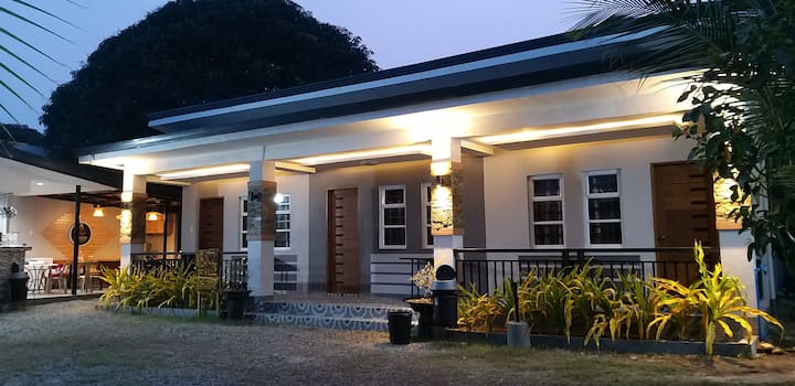 Richville Guesthouse- Calatagan - Lian