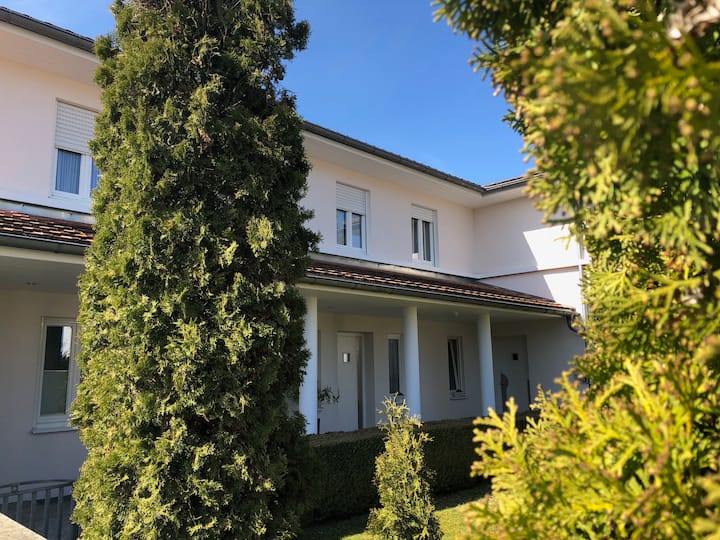 Zuhause Mit Aussicht Und Platz In Neustadt - Neustadt an der Donau