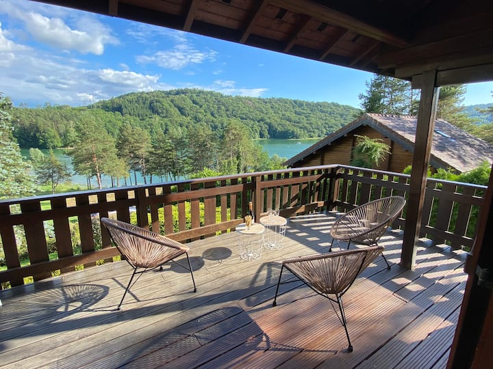 Chalet Jura Vue Splendide Sur Le Lac De Vouglans - Jura