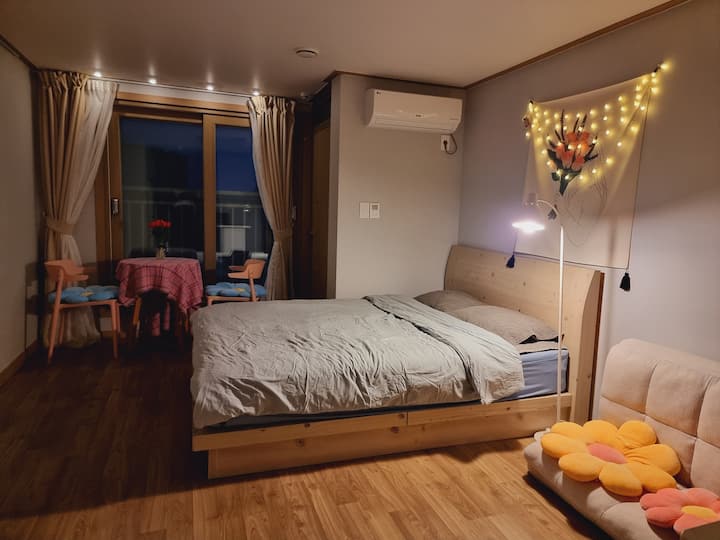 테라로사,강문,초당순두부마을,차타고3분/경포안목 다 가까워요,숙소 주위 핫플 - 강릉시