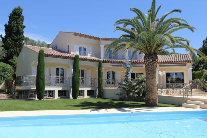 Villa Au Calme Avec Piscine Jacuzzi A 15min De Mer - Valbonne