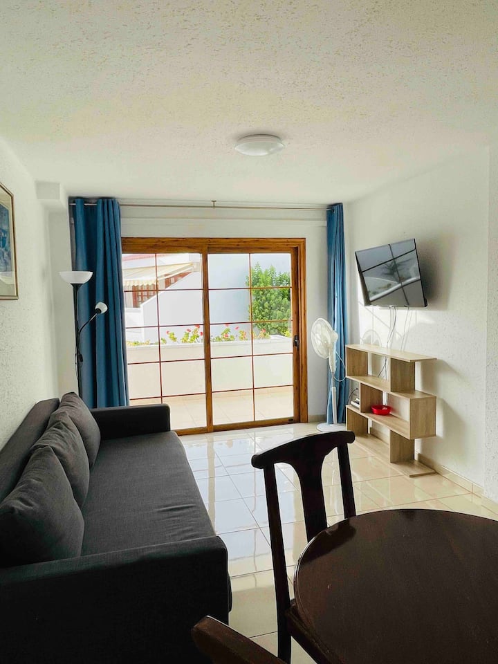 Pool View Good Renovated Apartment - Tenerife