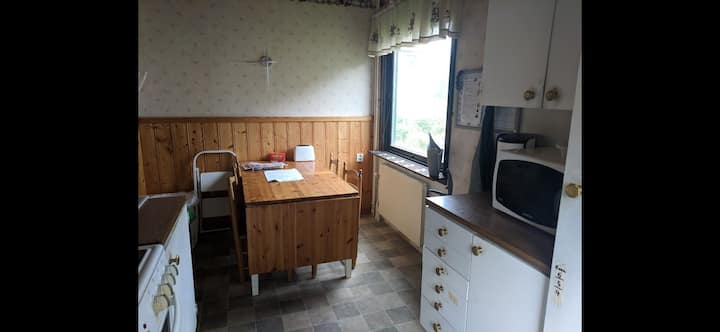 Privat Rum Med Lås, 20 Min Till Centrum, Trädgård - Göteborg