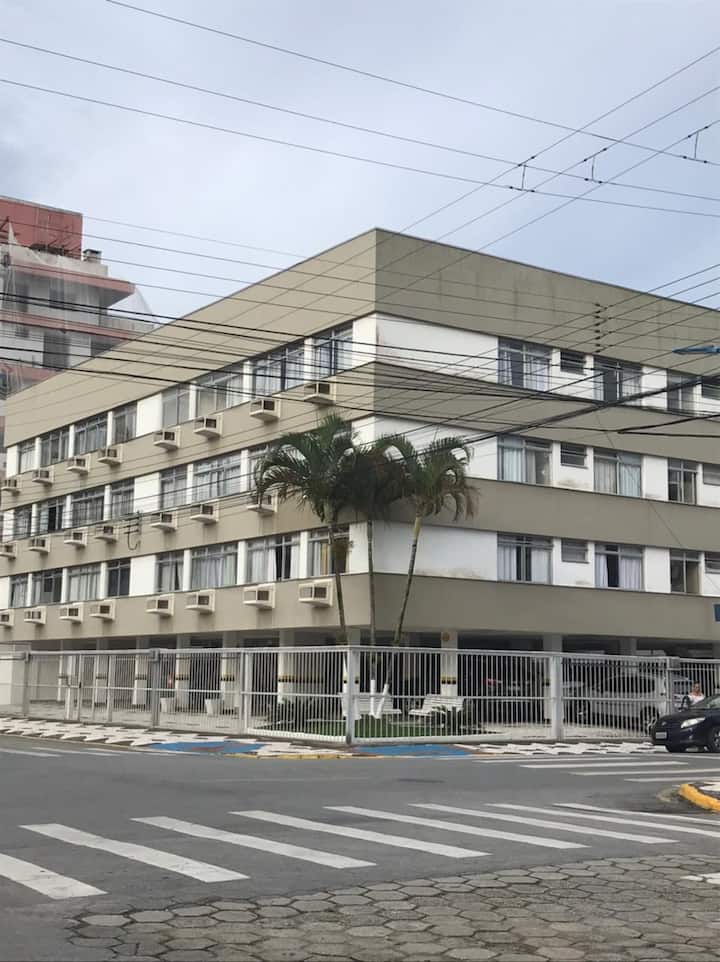 Apartamento Amplo Na Praia Mansa De Caiobá - Matinhos