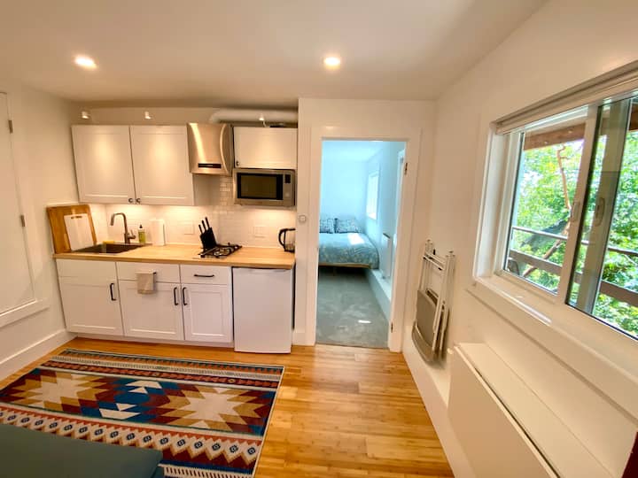 Sunny Studio In Gorgeous North Berkeley Hills - Berkeley, CA