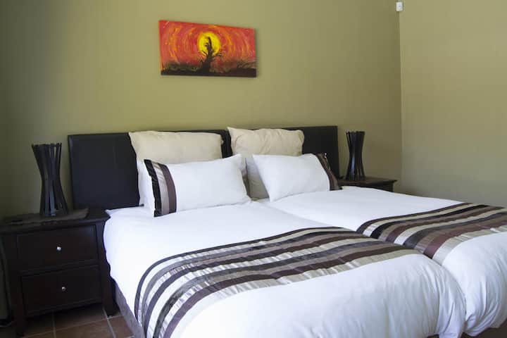 Two Bedroom Apartment With Private Courtyard - Boksburg