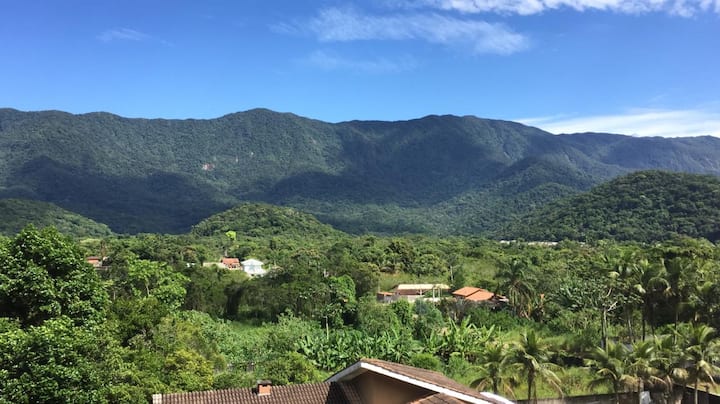 No Norte De Caraguatatuba, Pertinho Da Praia. - Caraguatatuba