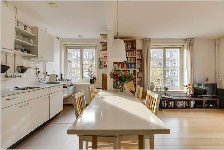 Spacious And Sunny 2 Bedroom Apt In Amsterdam - アムステルダム