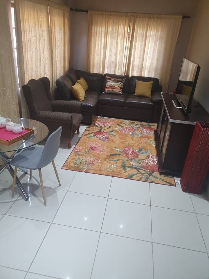 A Cosy 1 Bed Cottage - Port Shepstone