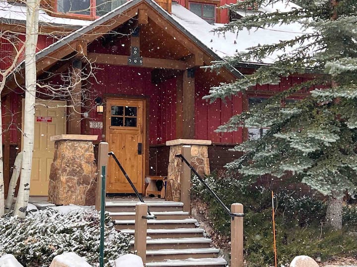 Riverside 2-bedroom Condo Minutes From Lifts - Keystone, CO