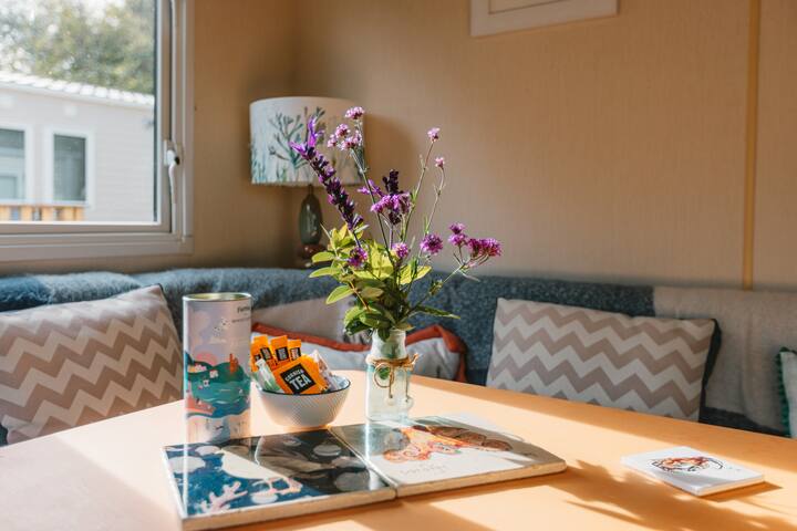 Idyllic Countryside Hideaway
Beach~10mins
Sleeps 6 - Praa Sands