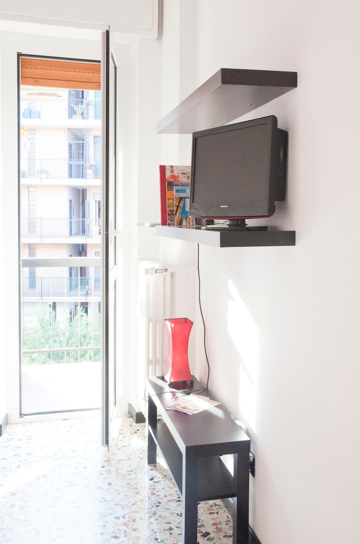 "19"cozy Studio Apartment Close Downtown And Train - Mailand