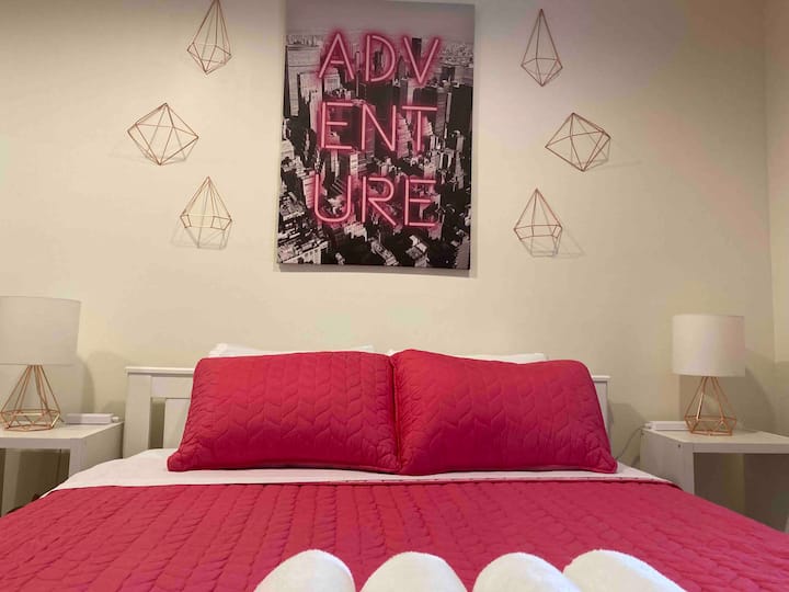 Spacious & Bright 3br | Easy Access To Times Sq - West New York, NJ