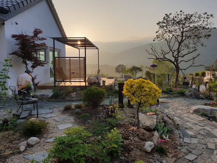 나무 늘보, 요정
(Sloth, Fairy) - Corea del Sur