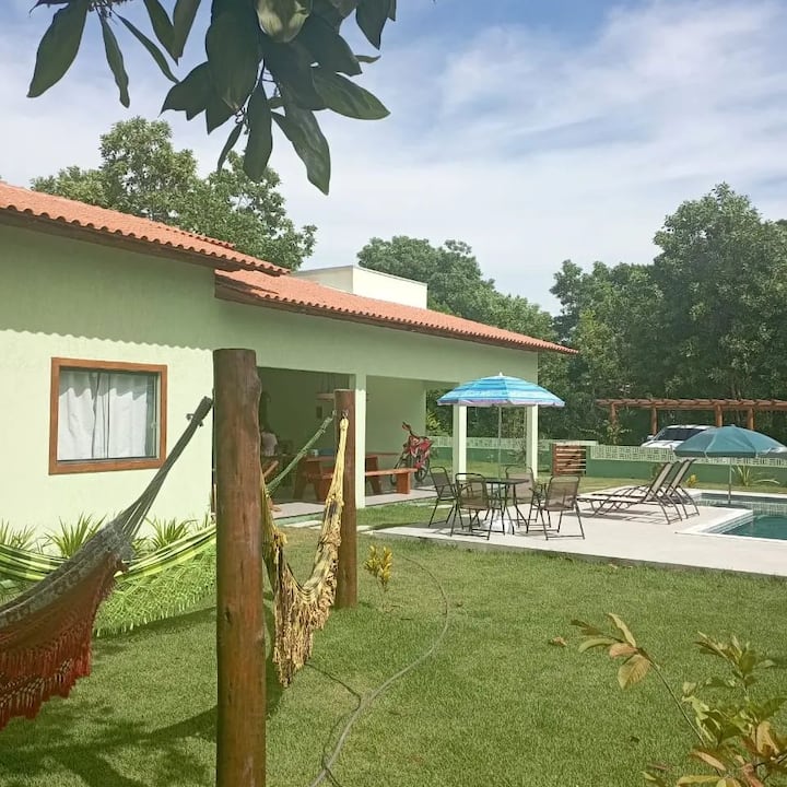 Casa Agradável Com Piscina (Recanto Gazel) - Prado, Brazil