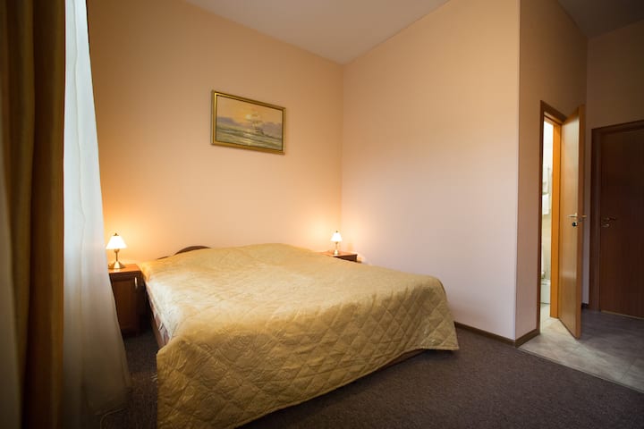 Bolshoy 19 Mini Hotel - Saint Petersburg