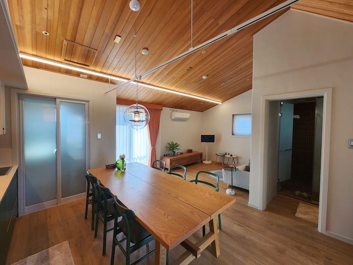 네추럴 모던 스테이
북한산 국립공원 인근 단독건물
프라이빗한 나만의 공간
넓은 정원 - Séoul