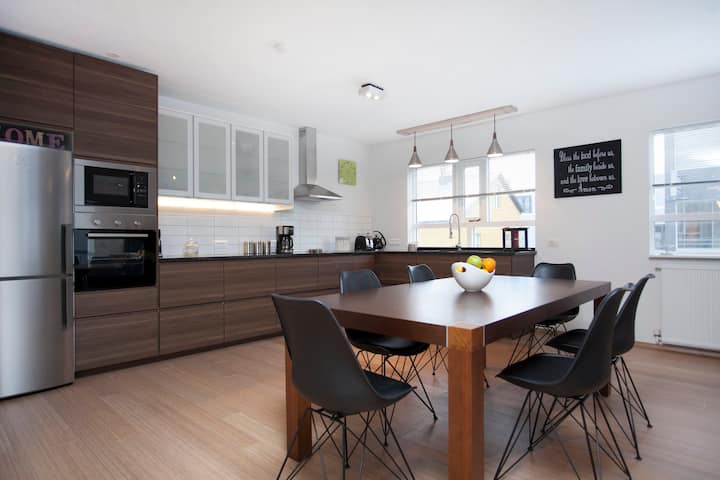 New Luxury Apartment In City Center - Reykjavik