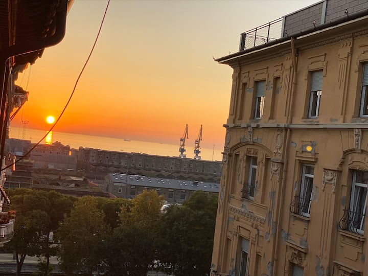 Allen’s Apartment Eastnortheast Wind - Trieste