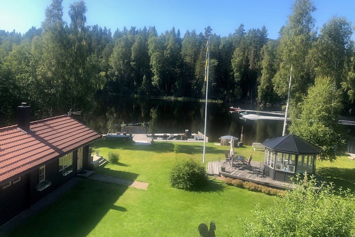 Stugor Vid Dalälvens Strand - I Hjärtat Av Dalarna - Suède