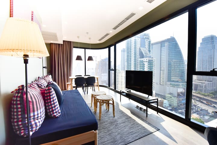 44. Asoke Mrt/bts 1-min Walk, Next To Terminal 21 - Bangkok