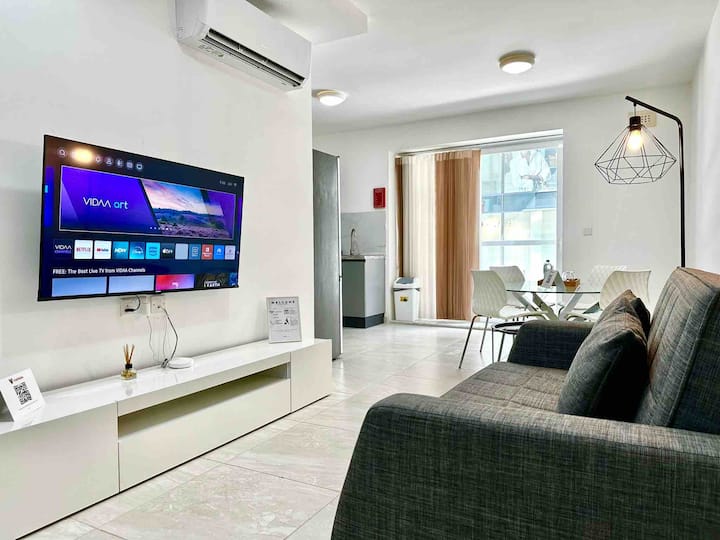 Paceville Modern Apt Off The Sea - Malte