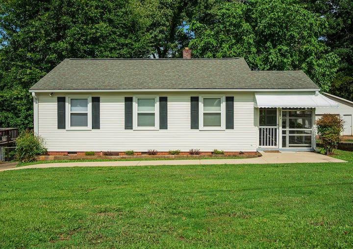 Respite Inn- Monthly Rental 3 Miles To Dt Gvl - Greenville, SC