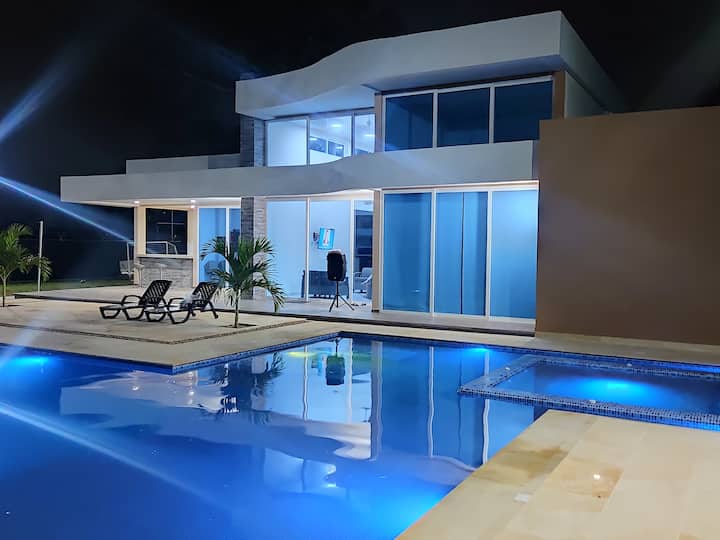 Quinta Sotavento Hermosa Casa Vacacional - Melgar