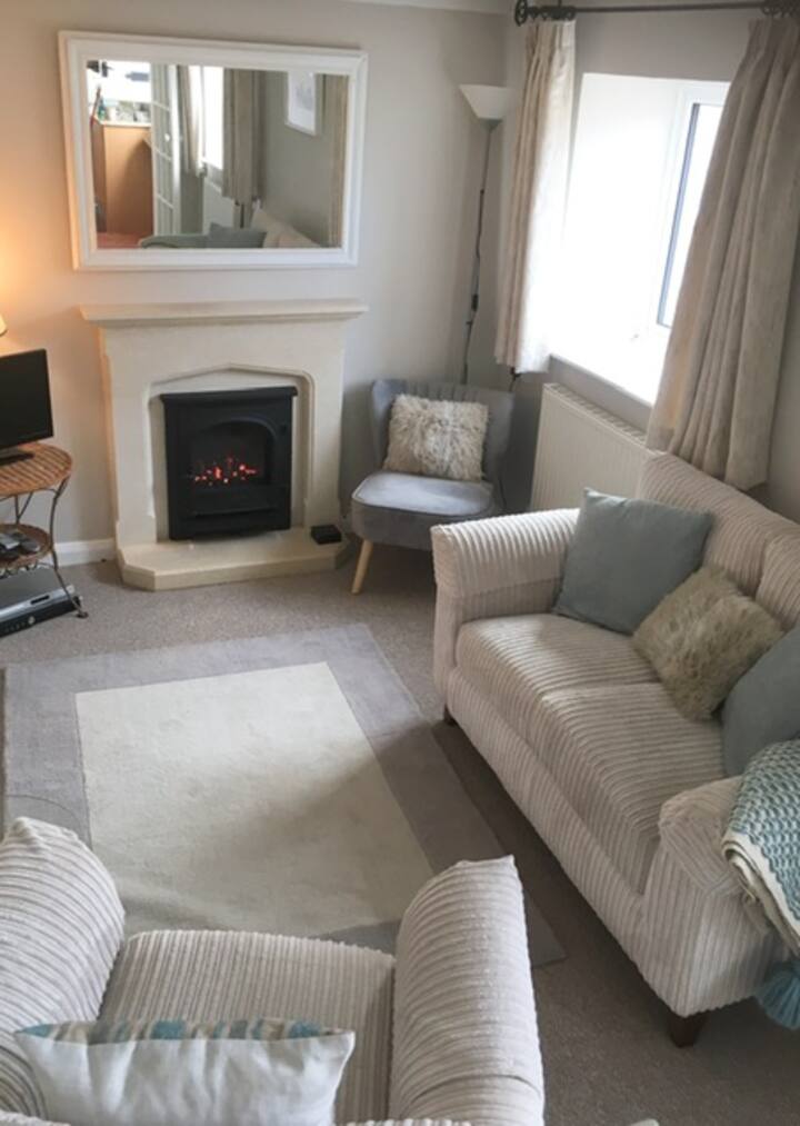 Cosy 1 Bedroom Cottage In Quaint Cotswold Village - Tetbury