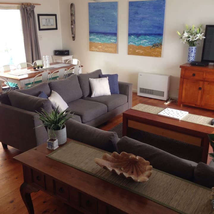 Emma’s Pea Soup Beach House - Port Fairy